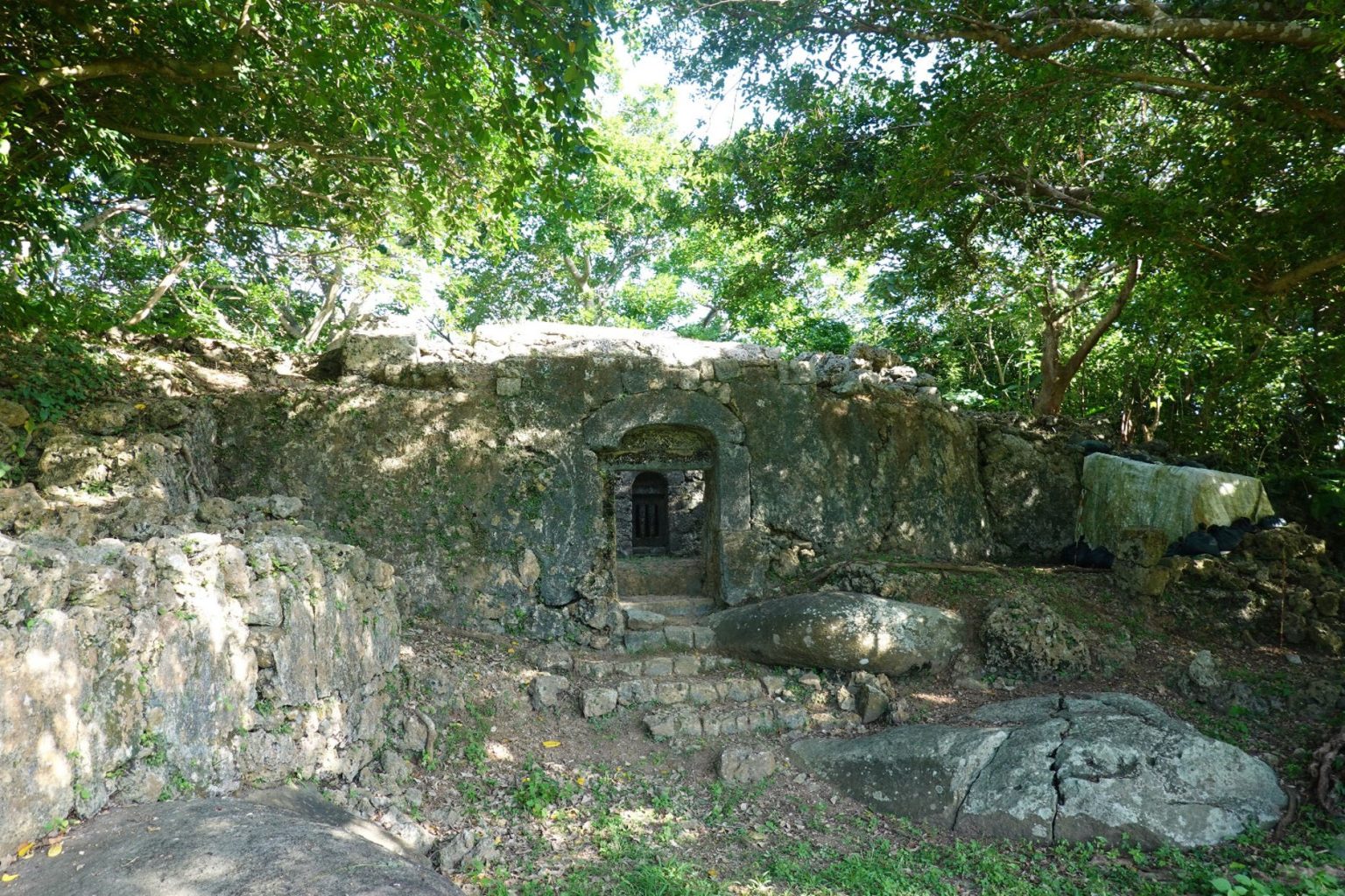 [AI Transcript] The Burial Service System in Okinawa: Traditions and ...